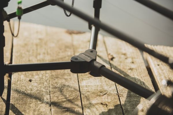 Solar A1 Ground Pod - 4 and 6 inch Uprights - Johnson Ross Tackle