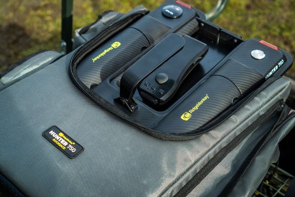 RidgeMonkey Hunter 750 Bait Boat - Johnson Ross Tackle